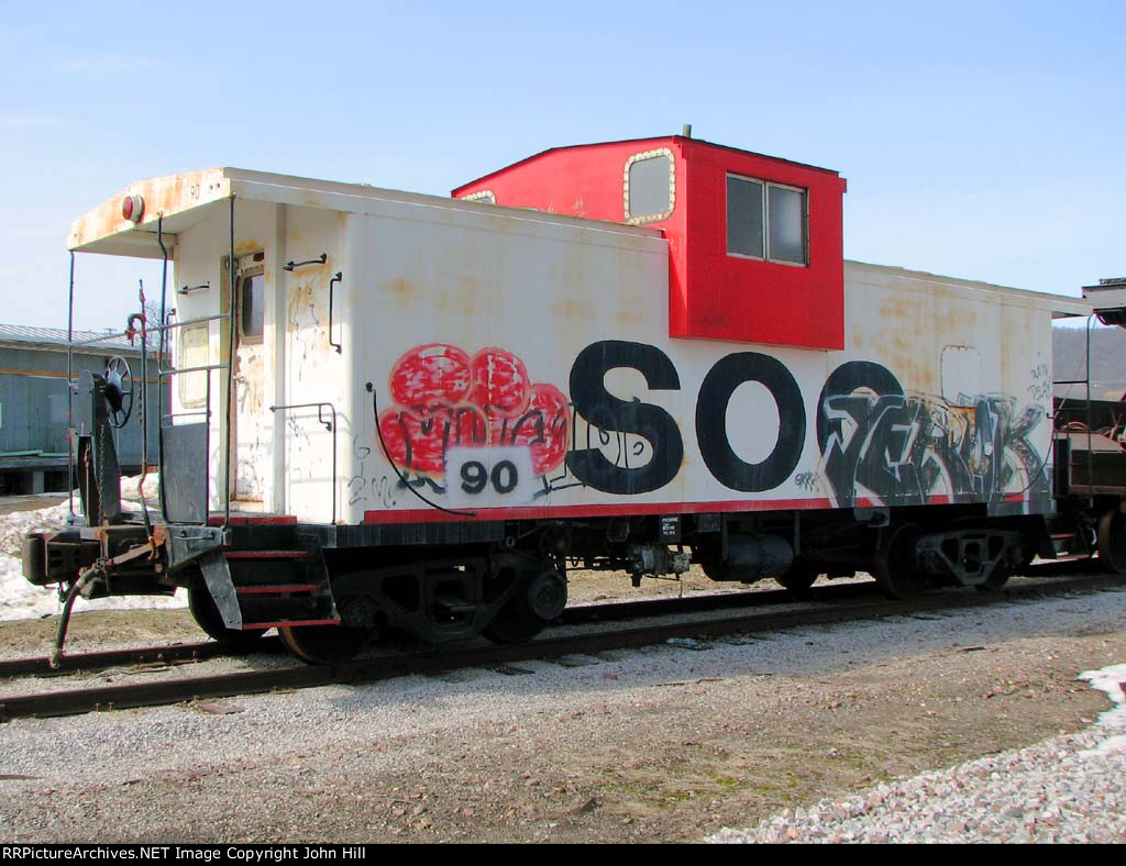 110319089 Caboose SOO 90